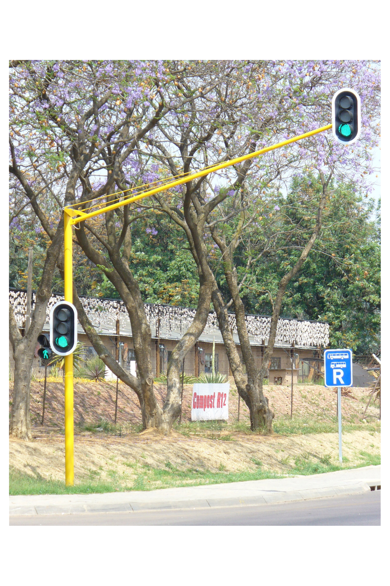 Over-head (Cantilever) Traffic Light Pole - LPSI Online